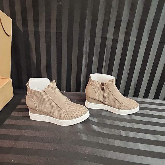 Journee Collection | Shoes | Comfort Wedge Heel Sneakers Womens 75 Us ...